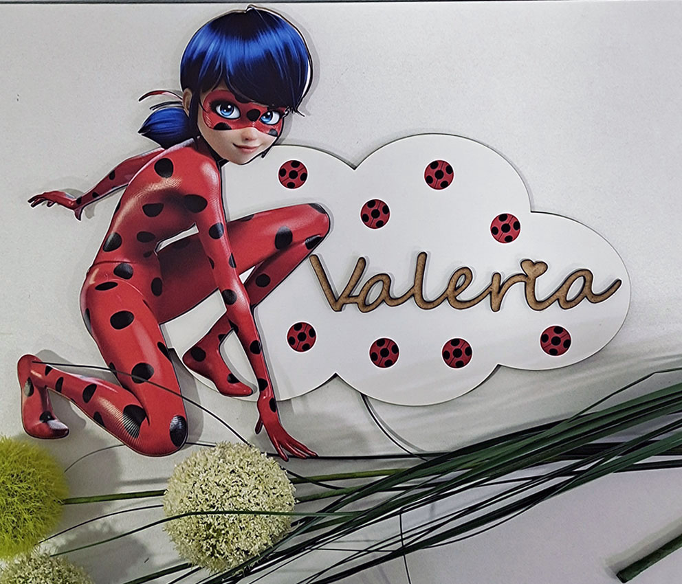 Letrero madera Lady Bug – Camaleón Print